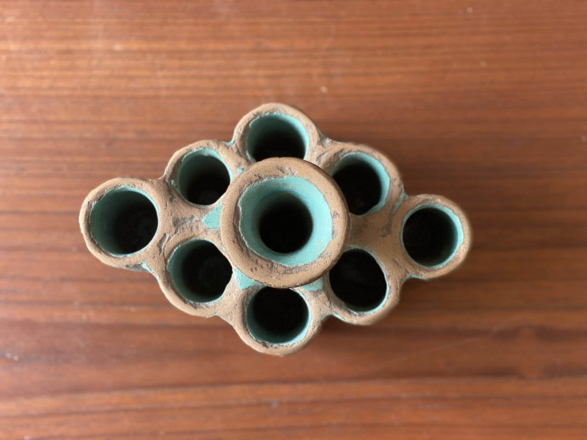 "E for an Extraordinary inkwell" by Patrick Jouffret - Beauty Therapy